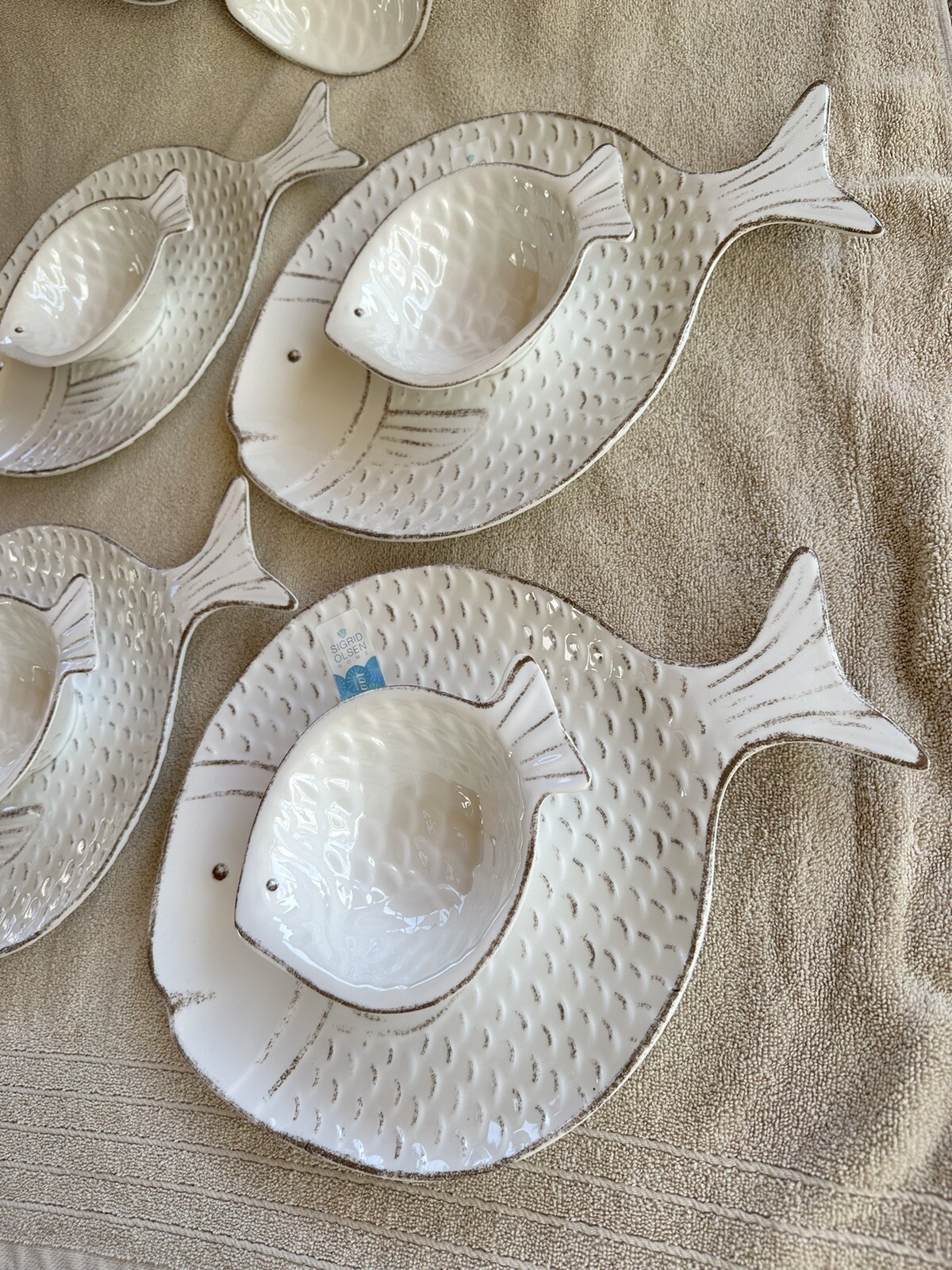 Sigrid Olsen Large Melamine Fish Shaped Dinner Plates, Divided Tray ...