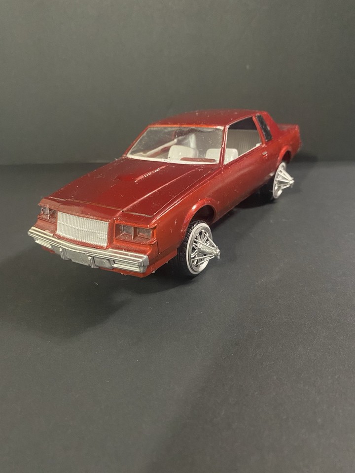Custom Revell Monogram 1987 Buick Grand National Plastic Model Kit 1:24 ...