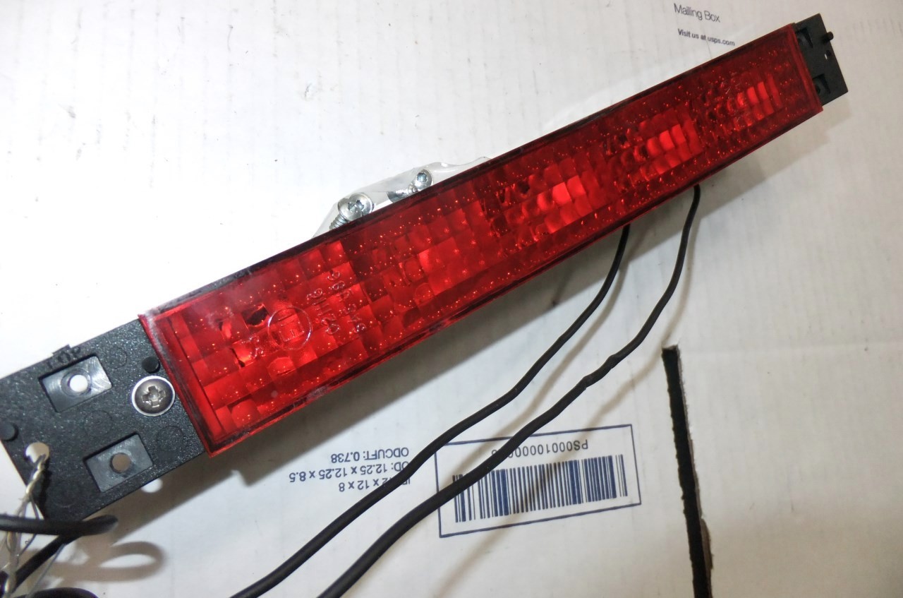 THIRD/CENTER BRAKE LIGHT LAND ROVER 1995 OEM | eBay