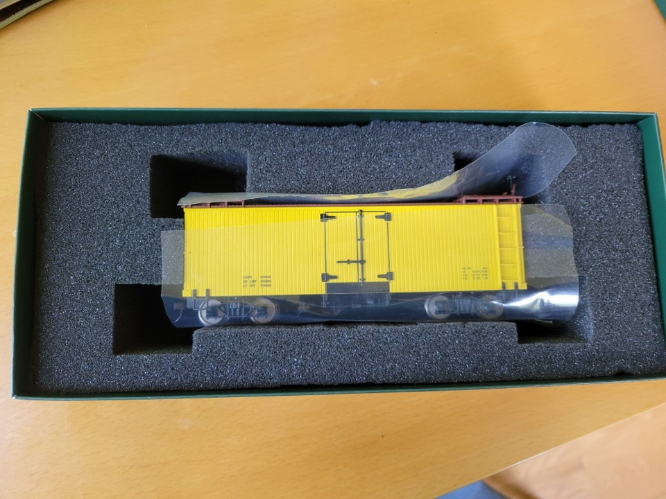 On30 Bachmann refrigerator reefer boxcar data only | eBay