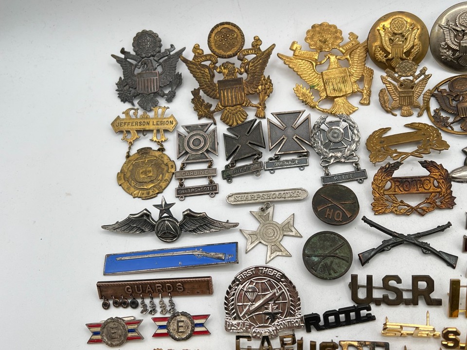 Lot Of 140+ Vintage US Army, USAF Air Force, Navy Hat Lapel Pins ...
