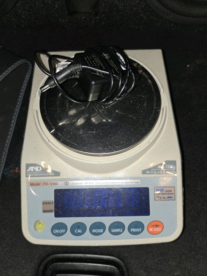 A+D Hyper Sensitive Digital Lab Scale Model FX1200¡ | eBay