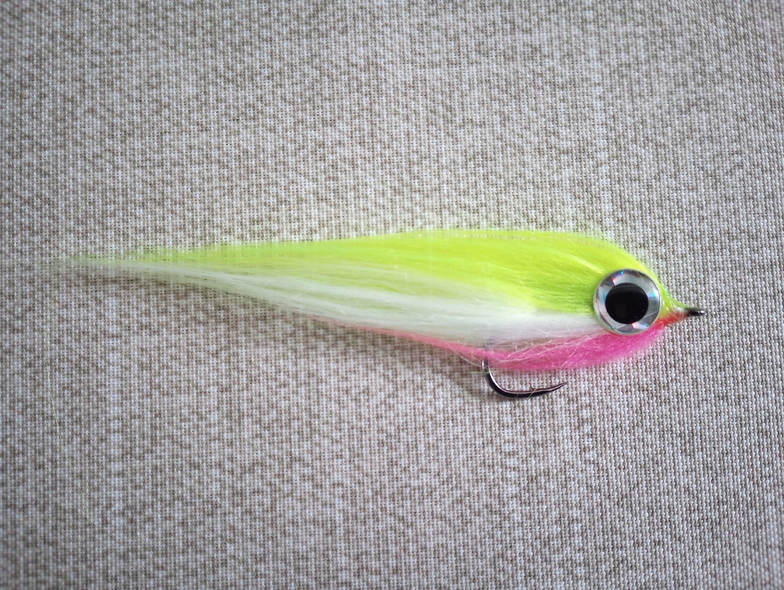 2 pk 4 1/2" Weedless Flies Pike Flies Bass Trout Stripers | eBay