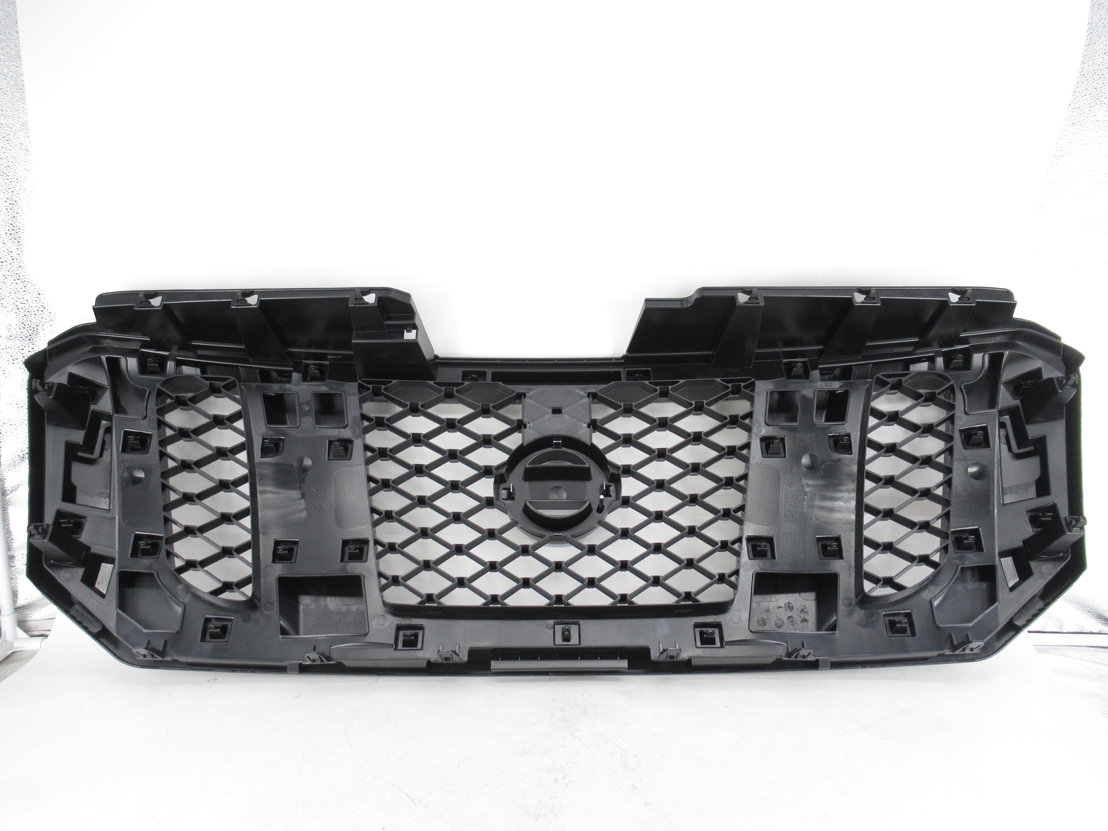 Genuine Nissan 62310-1PA0A Radiator Grille Black w/ Emblem 2012-18 ...