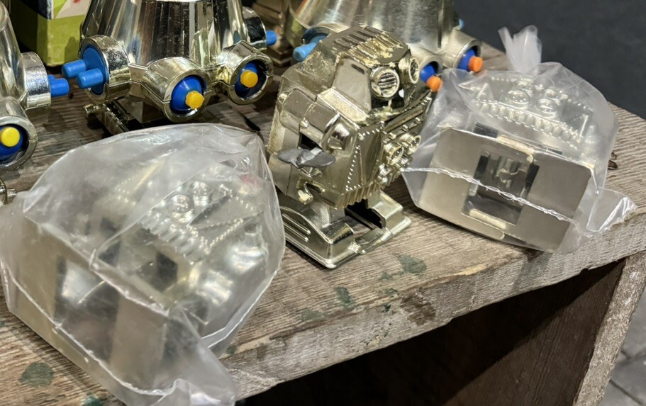 Vintage Set Of 3 USSR Wind Up Walking Robot Space Toy Plastic Robot ...