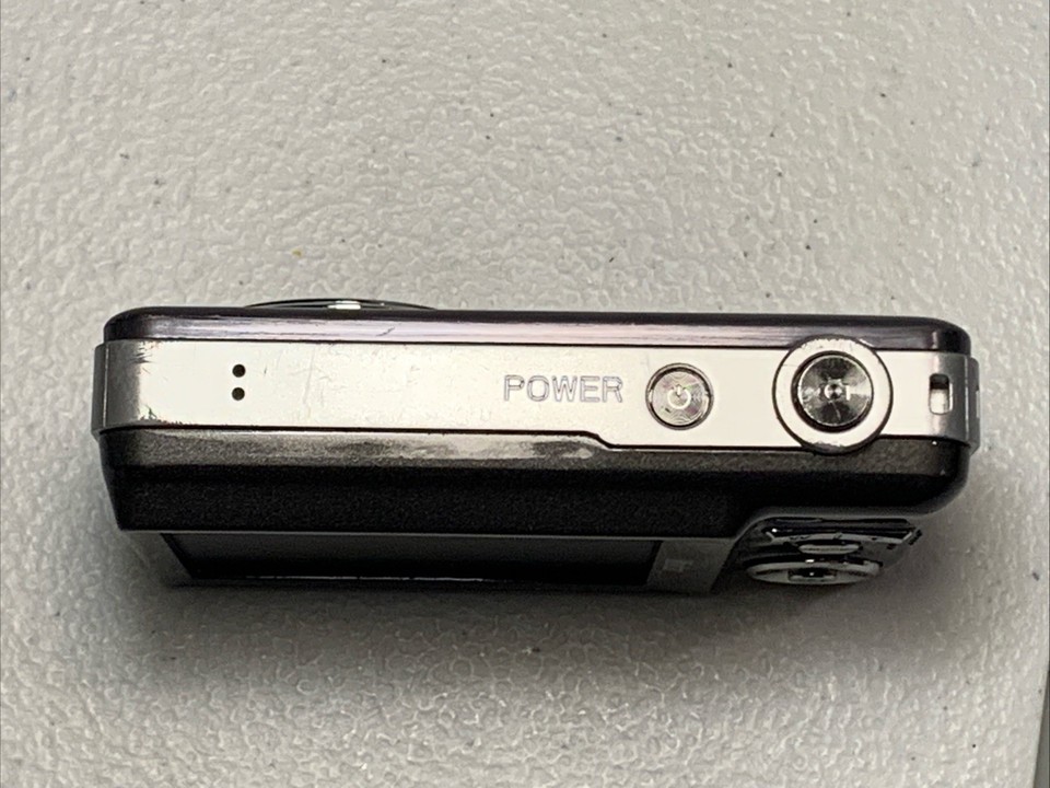 3 Digital Cameras Fujifilm FinePix 2800 Zoom Discovery DL-270 Vivitar ...