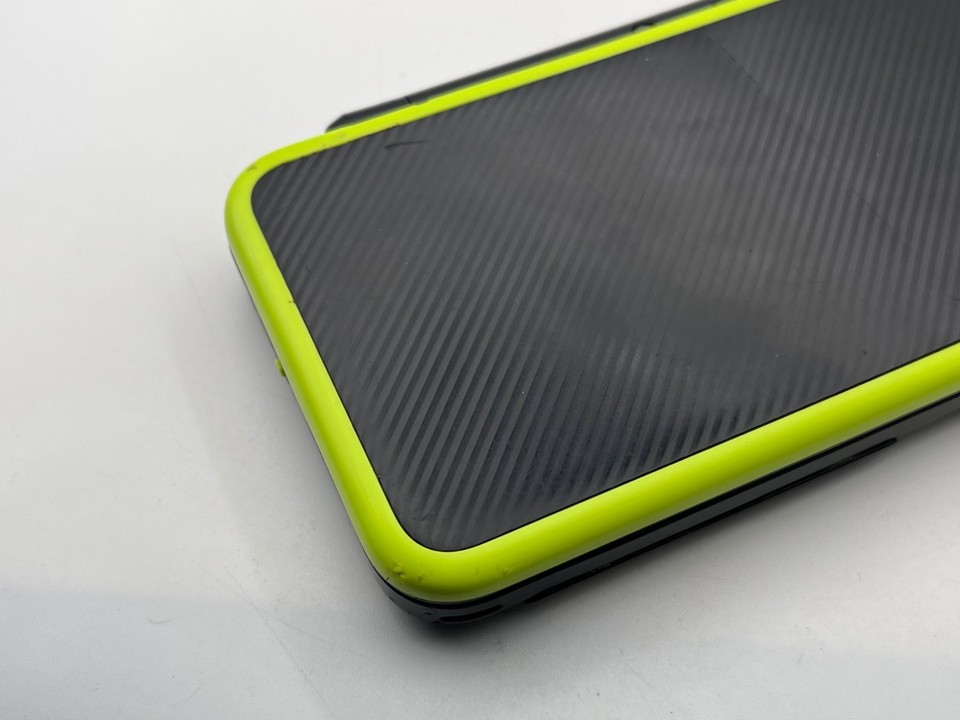 New Nintendo 2DS XL Black/Lime Green - For Parts and Repair | eBay UK
