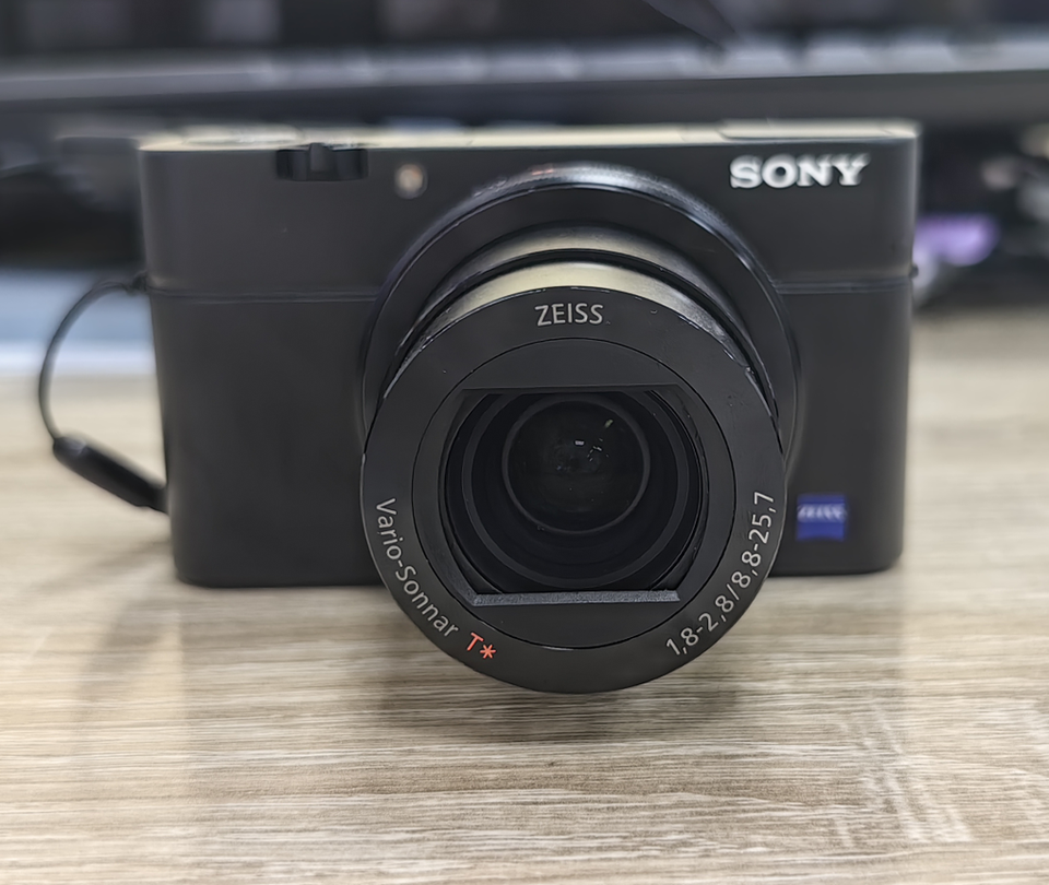 Sony Cyber-shot DSC-RX100 III M3 Digital Camera | 20.1 MP | Black ...