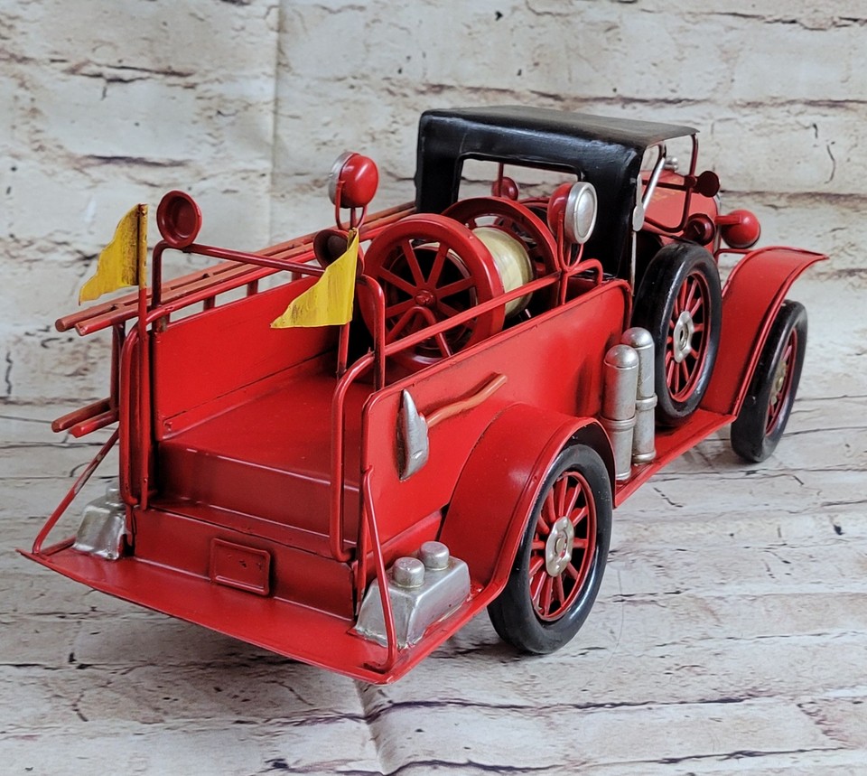 OLD STYLE METAL FIRE ENGINE MODEL FOR DECOR BY EUROPEAN BRONZE FINERY ...
