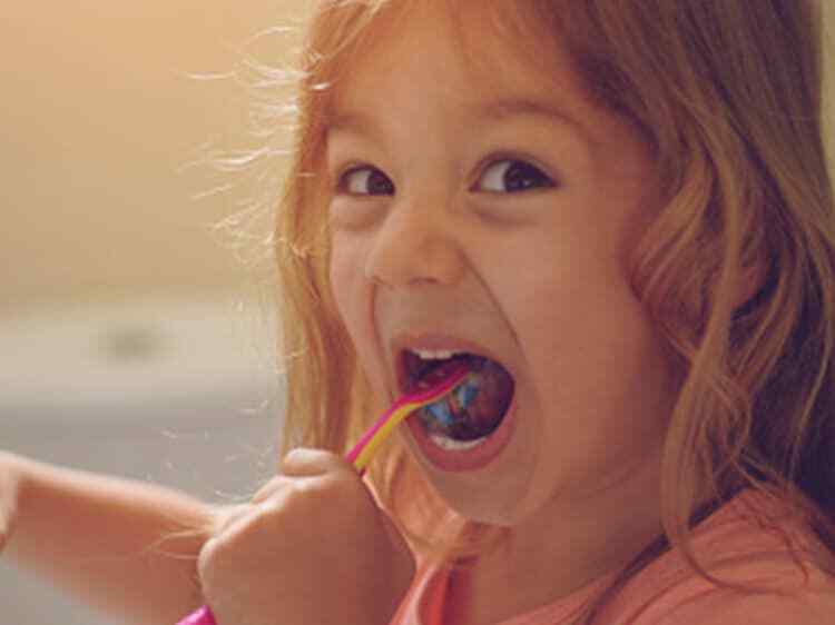 Colgate Kids Toothbrush Manual & Toothpaste 4.6 oz. Gift Set, Trolls ...