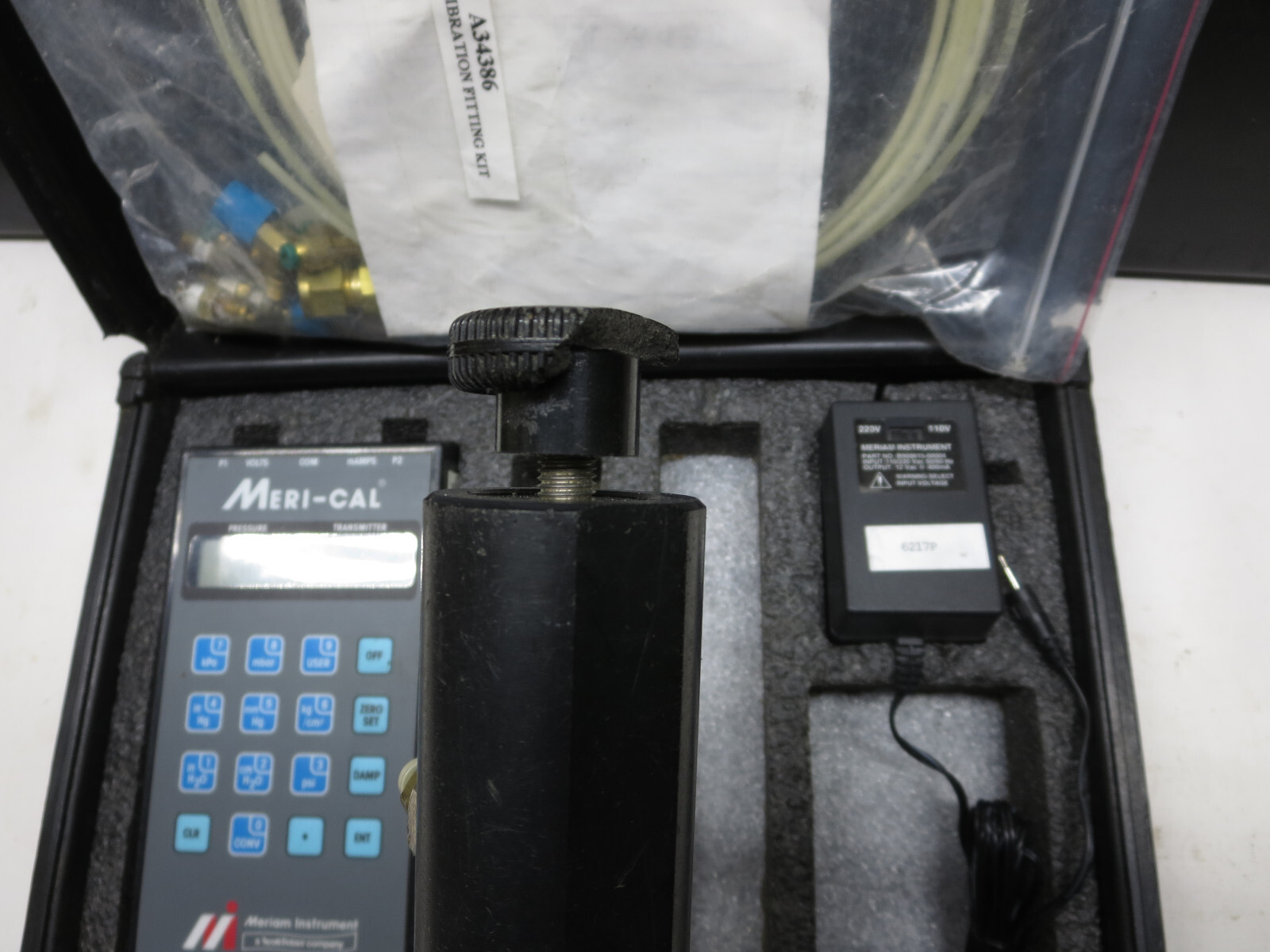 Meriam Meri-Cal DP200i Digital Manometer Calibrator Set w/ Handpump | eBay