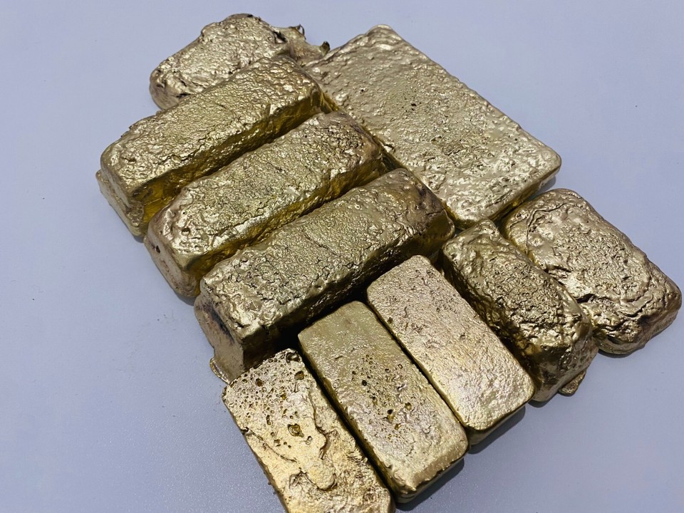 920 Grams Scrap Gold Bar For Gold Recovery Melted Different Computer ...