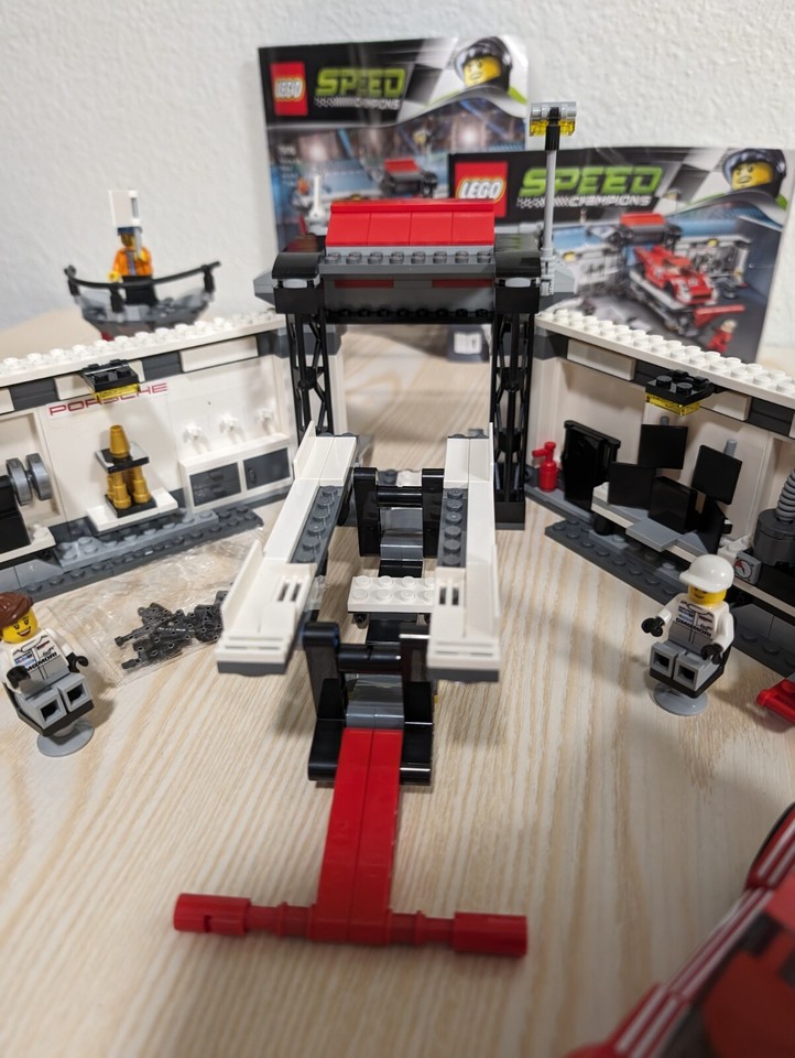 Lego 75876 - Speed Champions Porsche 919 Hybrid and 917K Pit Lane 99% ...