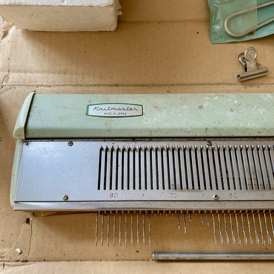 Vintage Knitmaster GB-1 Knitting Machine Plus Extras Boxed Made In ...