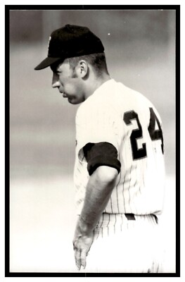 Bob Gebhard Minnesota Twins Vintage Baseball Postcard Rd9 | eBay