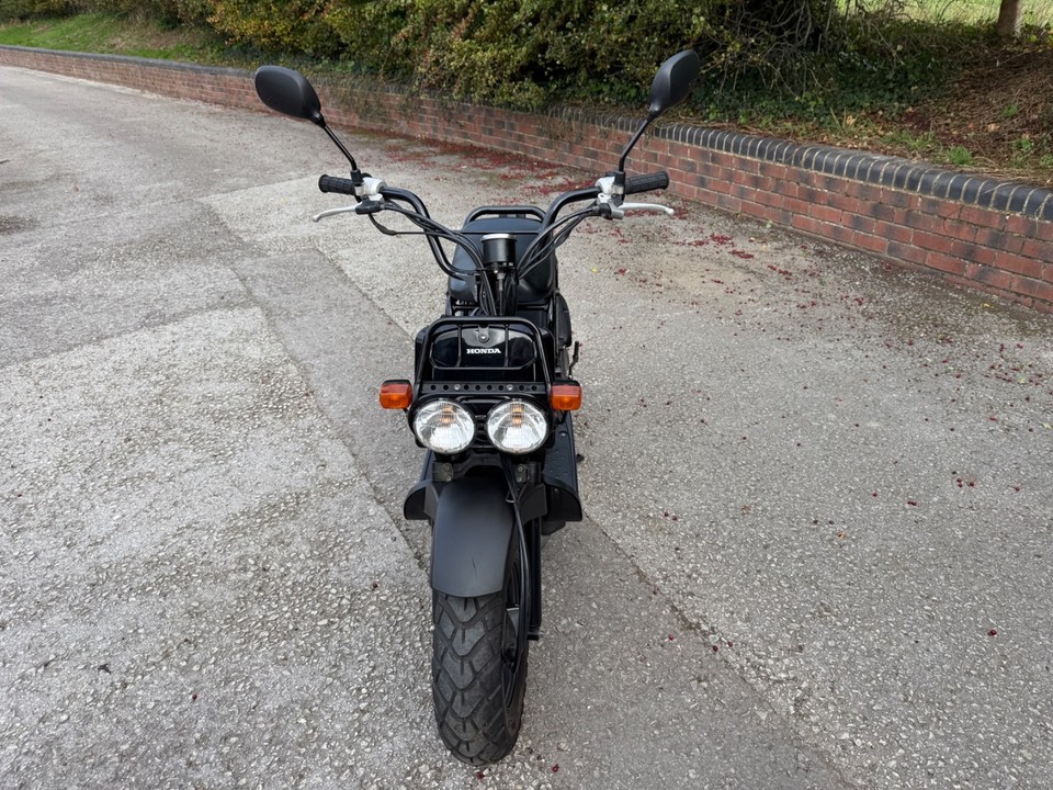 2003 Honda Zoomer NPS50 in Black in outstanding condition throughout ...