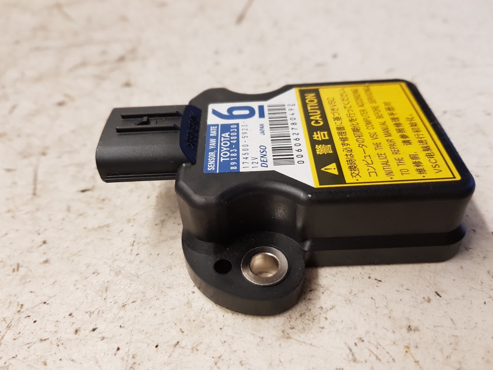 Toyota Prius Plus YAW Rate Sensor 89183-48030 1.8 vvti Hybrid 2012 | eBay