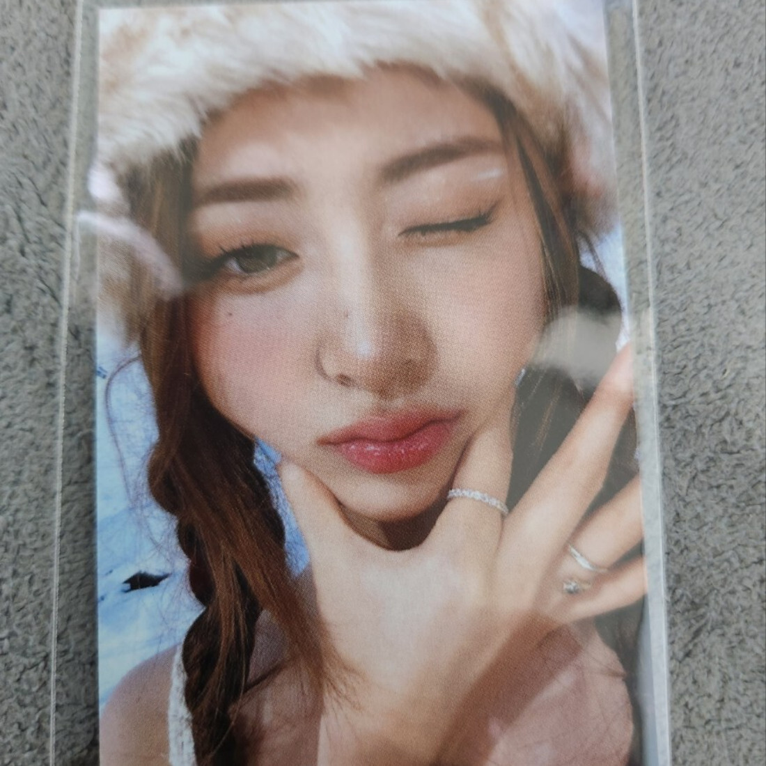 LE SSERAFIM Huh Yunjin Official 2nd Mini ANTIFRAGILE Broadcast ...