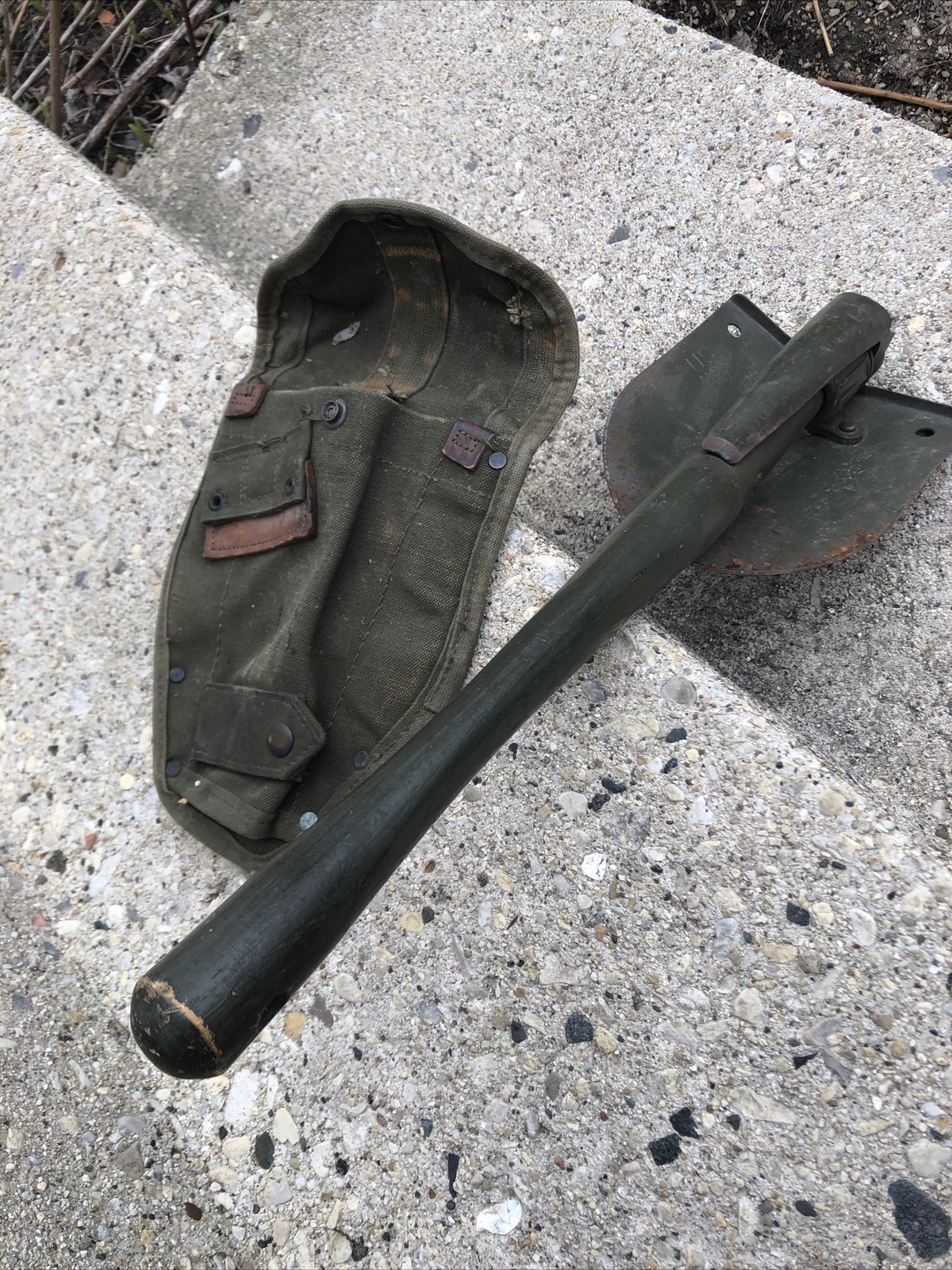 Viet nam war SHOVEL e tool with pick 1967 dated us military orig USGI ...