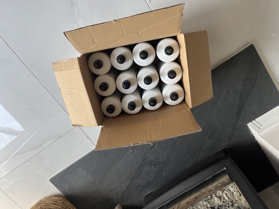 D4 GLUE /12 bottles full box Egger D4 PU Joint and Joist Floor Adhesive ...