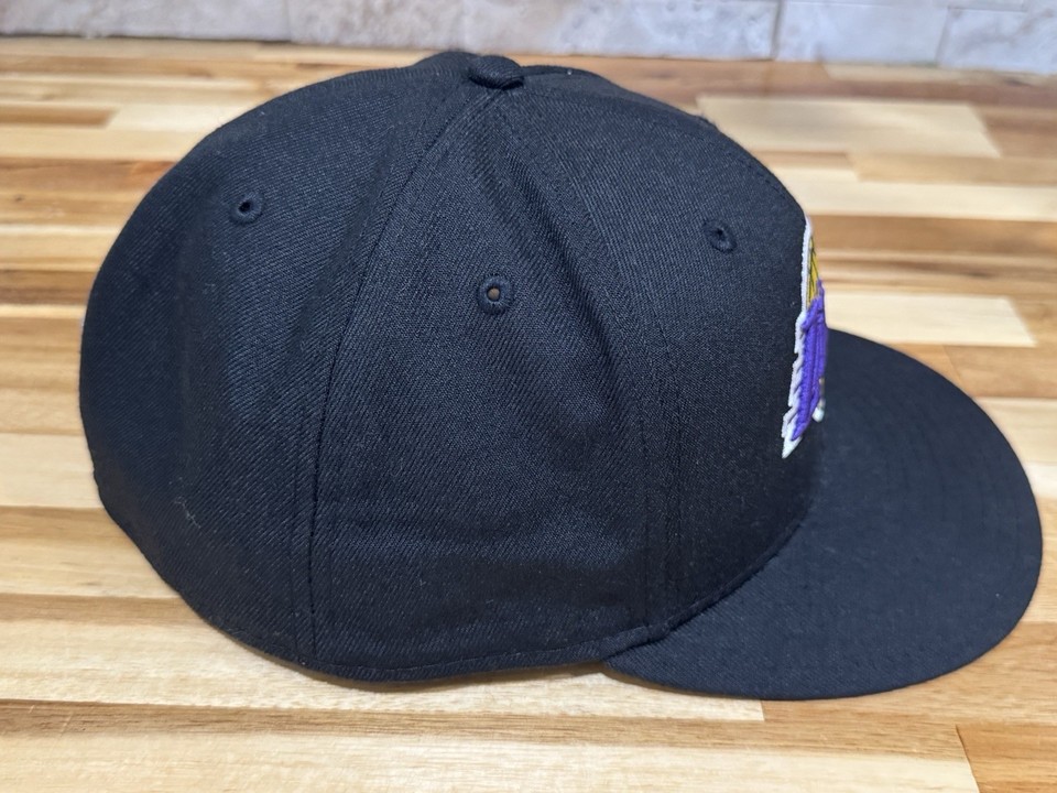 New Era 59FIFTY Los Angeles Lakers Freeway Patch Black Fitted Hat Size ...