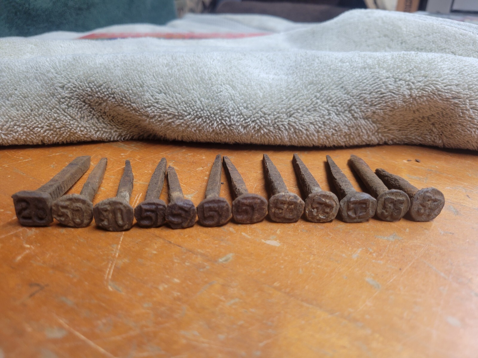 Vintage 1950 1951 1953 1955 1957 Railroad Date Nails Spikes Lot Of 11 ...