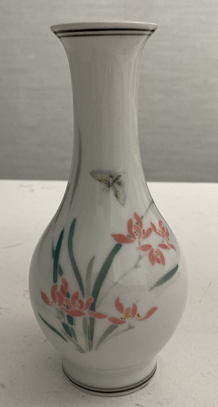 Vintage Liling China Fine Porcelain Bud Floral Vase Hand Painted | eBay