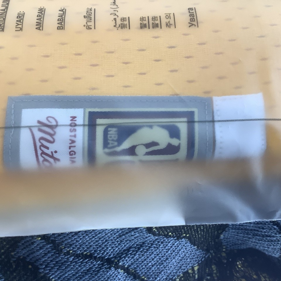 Playboi Carts YVL Los Angeles Lakers (1999-00) Men’s M Gold Swingman ...