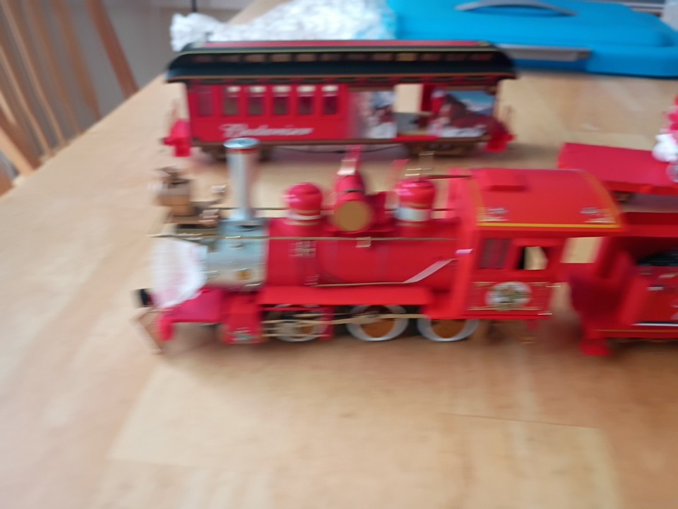 Bachmann Hawthorne Village Holiday Express Budweiser 7 Pc Train Set No ...