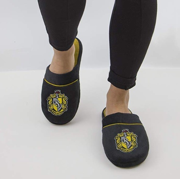 Harry Potter Slippers Hufflepuff M/L Size 41 to 45 Poutsouffle 600843 ...