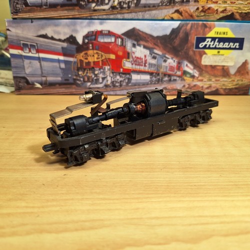 Athearn F7 A or B, HO powered chassis frame Engine locomotive drive ...