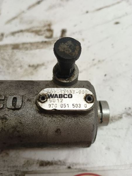 WABCO Clutch Slave Cylinder A02-13133-000 Freightliner International ...