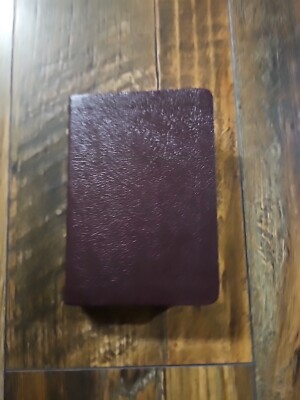 Holy Bible: King James Version Larger Print Compact Bible Hendrickson ...