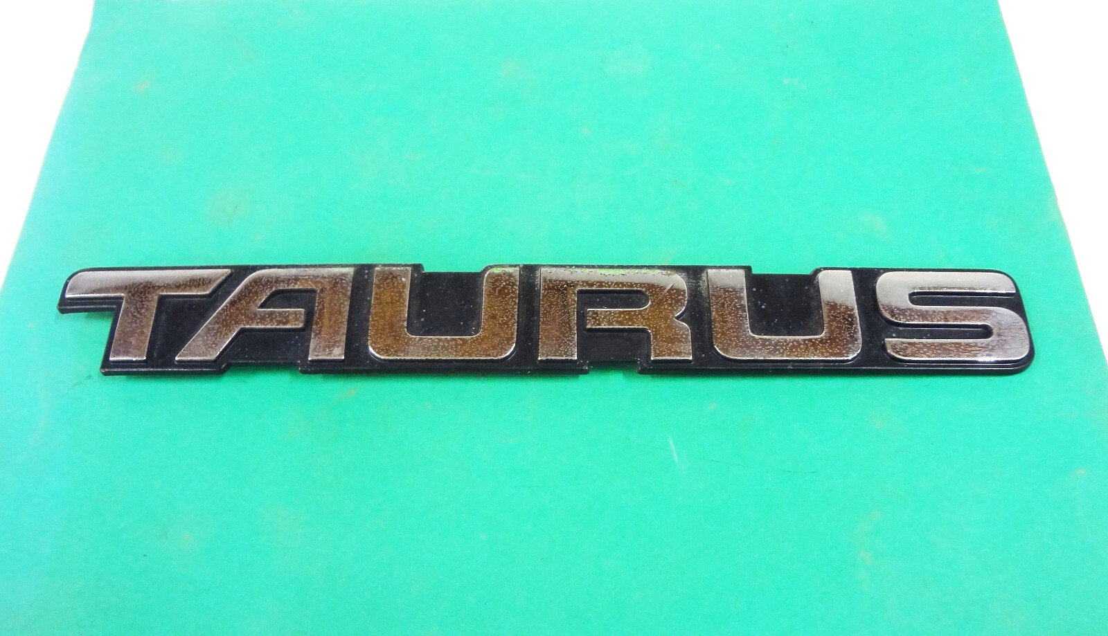 FORD TAURUS Emblem Script Nameplate Logo Badge | eBay