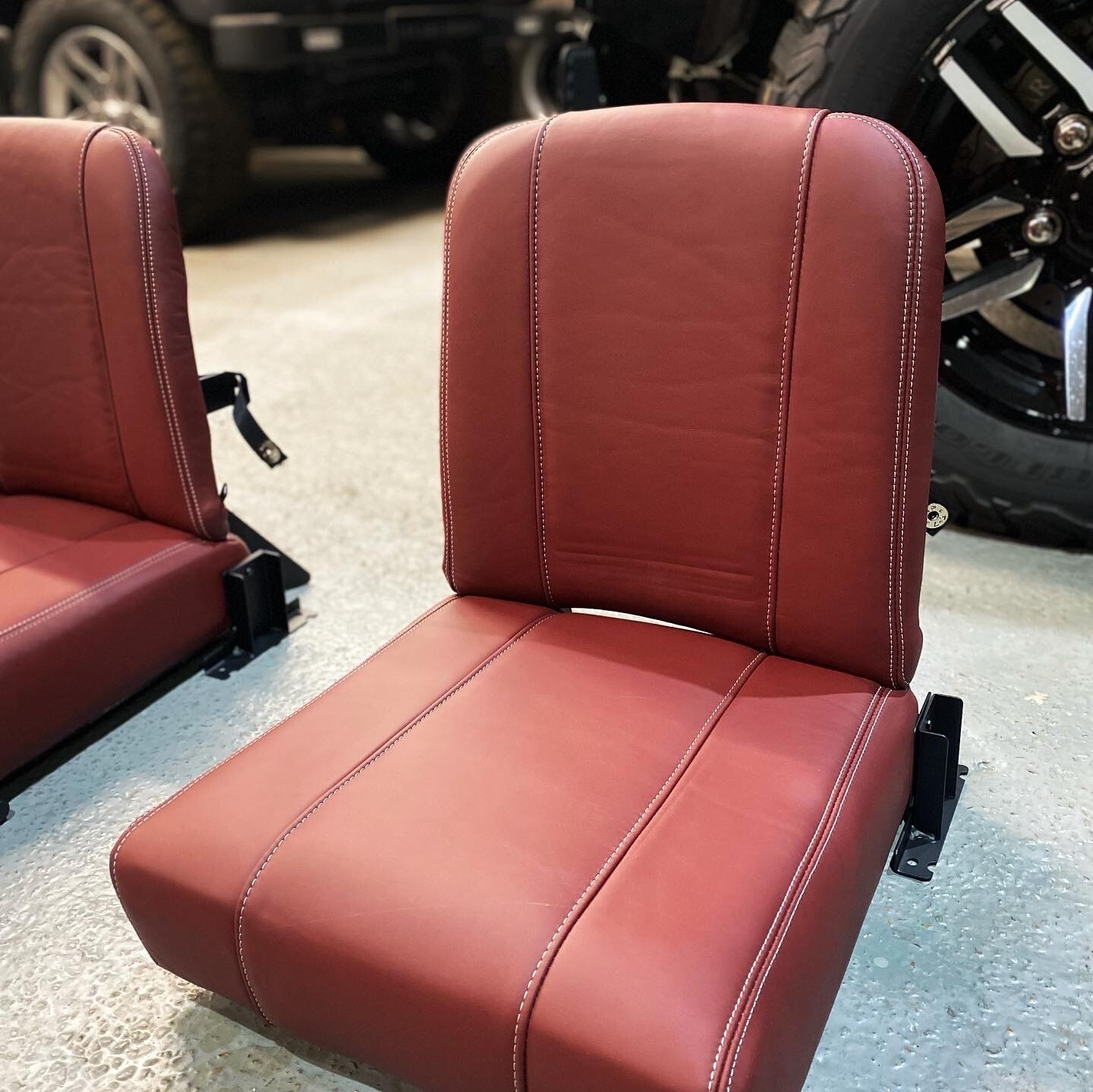 Red/Burgundy leather interior Cubby, Recaro seats fits Land Rover ...