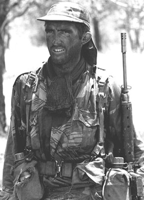 B&W Photo Rhodesian Army Troop Rhodesia FN FAL Rhodesian Light Infantry ...