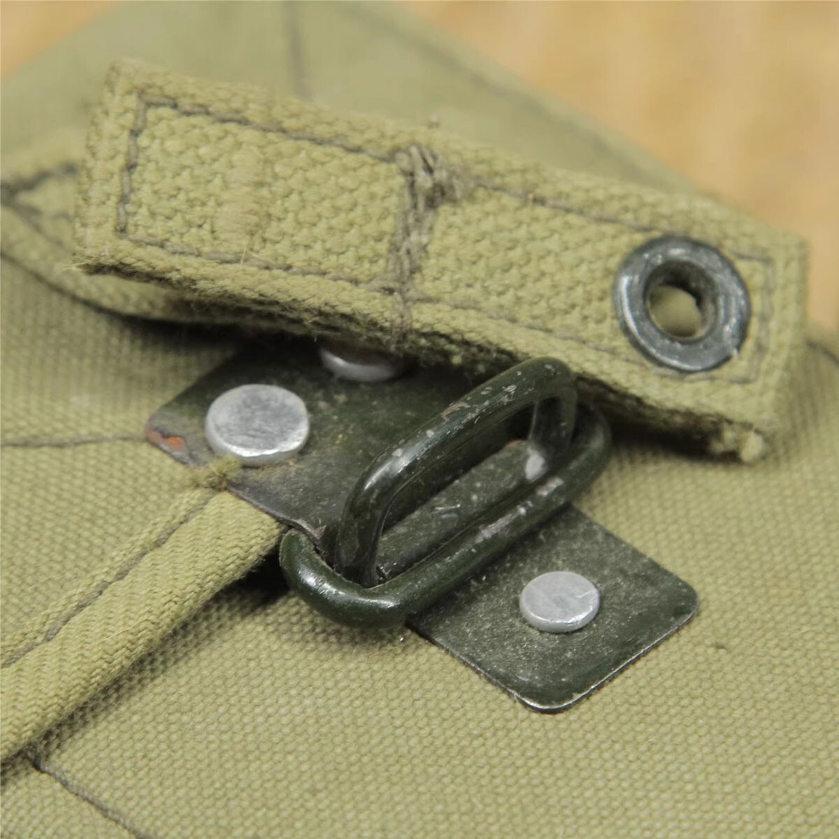 Aiding Vietnam Era US M1956 Ammo Pouch Magazine Pack For NATO 20rds Mag ...