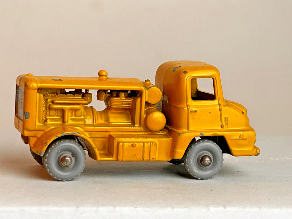 Matchbox No. 28 Thames Compressor Truck, Grey Plastic Wheels | eBay