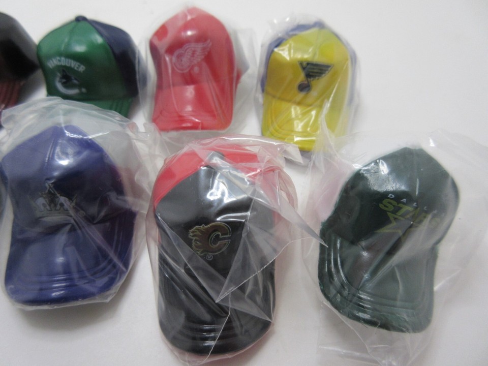 10 Old Vintage 2009 NHL Hockey Team Ball Caps Gumball Vending Machine ...