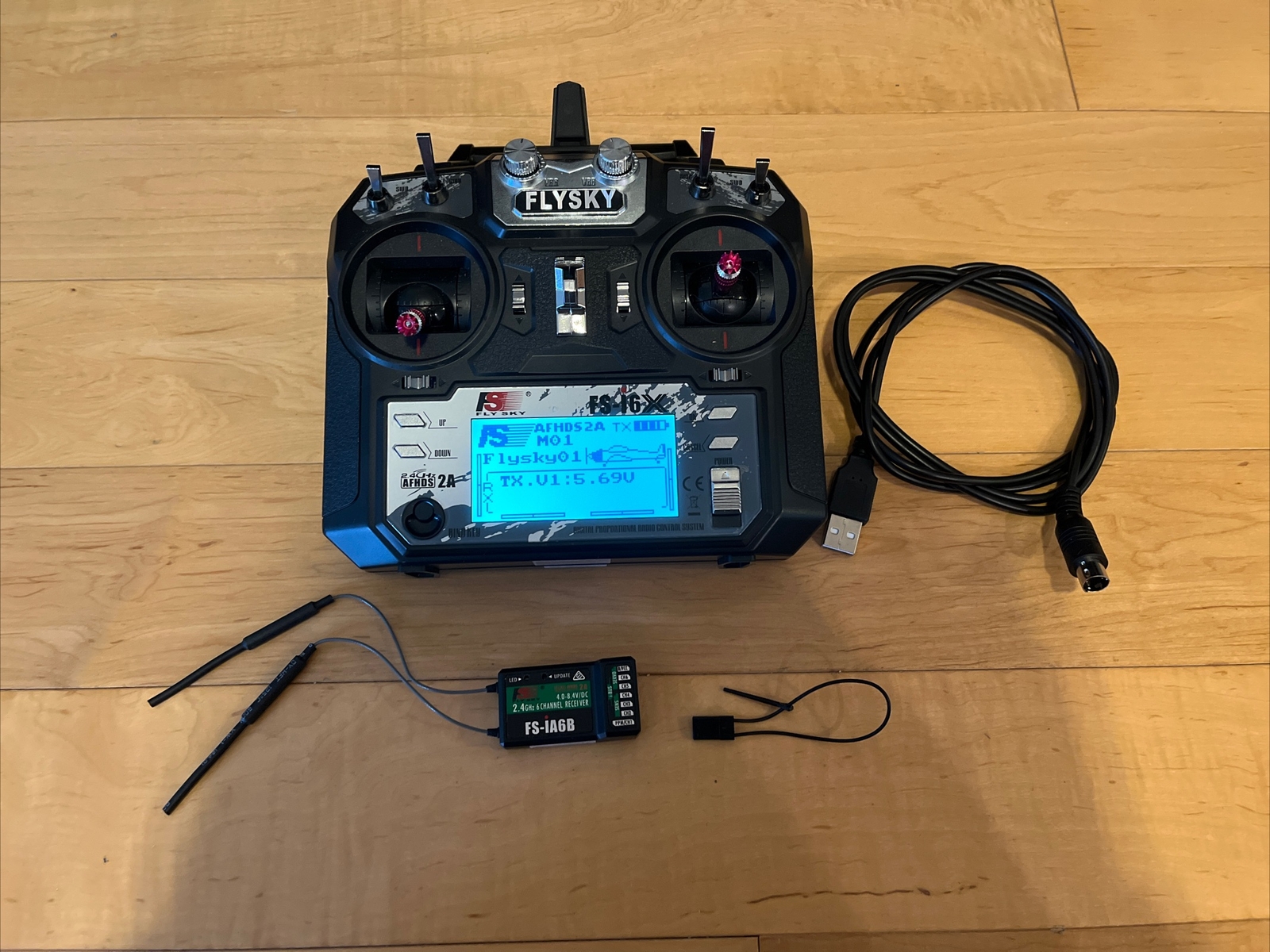 FlySky FS-i6X + FS-IA6B + Simulator Cable / AFHDS 2A / Mode 2 ...