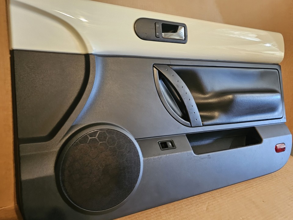 2003-2010 Volkswagen Beetle Convertible Door Panel Set WHITE / BLACK | eBay