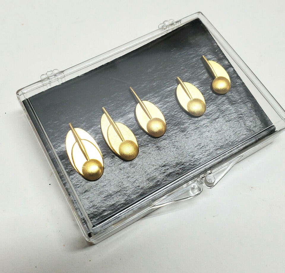 DELUXE Star Trek Deep Space 9 Bajoran Uniform Com Badge & Rank Pins ...