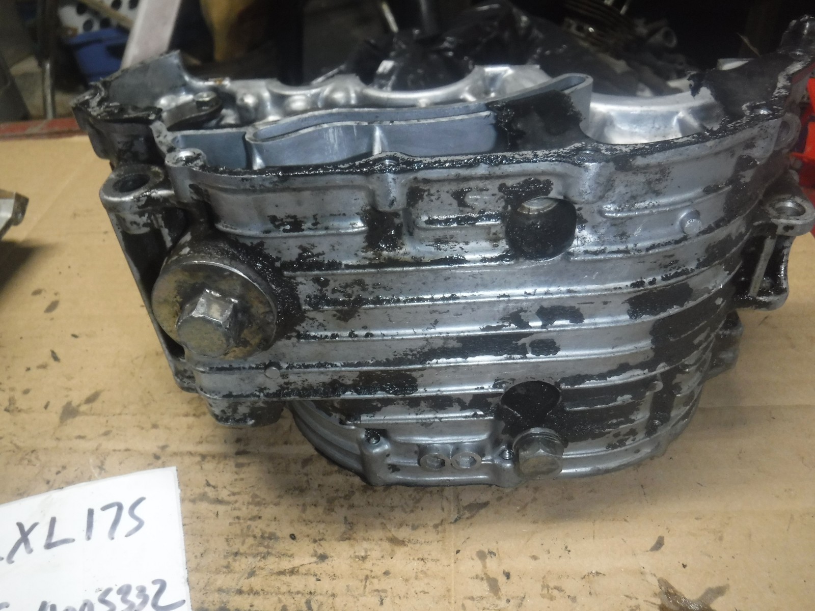 HONDA XL 175 XL175 1976 top bottom engine/motor crankcases +++ | eBay