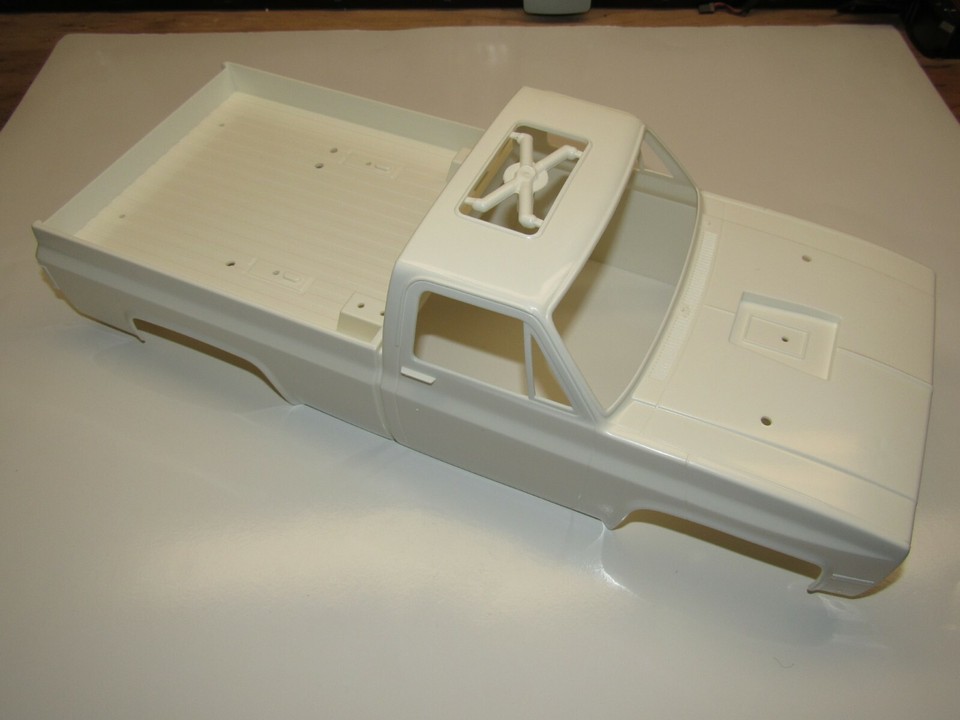 Tamiya Super CLODBUSTER 56518 4x4x4 Hardbody Chevy Truck Body Windows ...