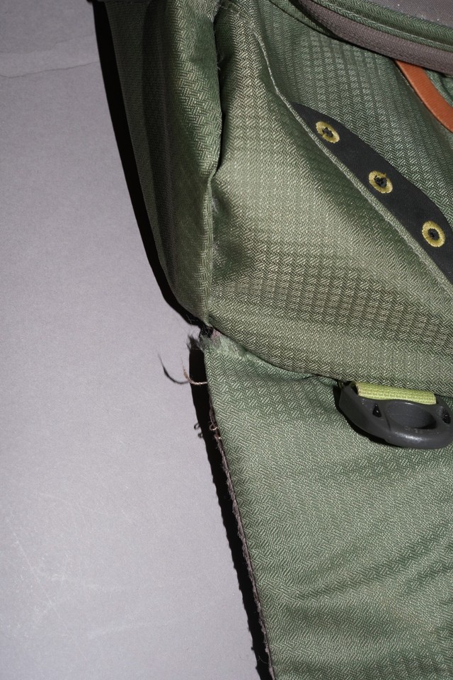 fishpond Summit Fly Fishing Sling Pack - see photos for details | eBay UK