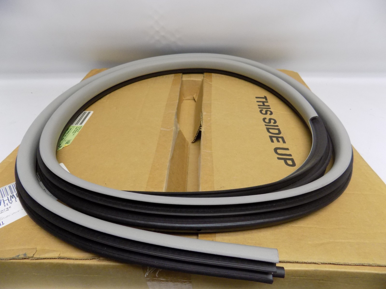 2000 & Up Ford Lincoln Weatherstrip Weather Strip Assembly | Genuine OEM