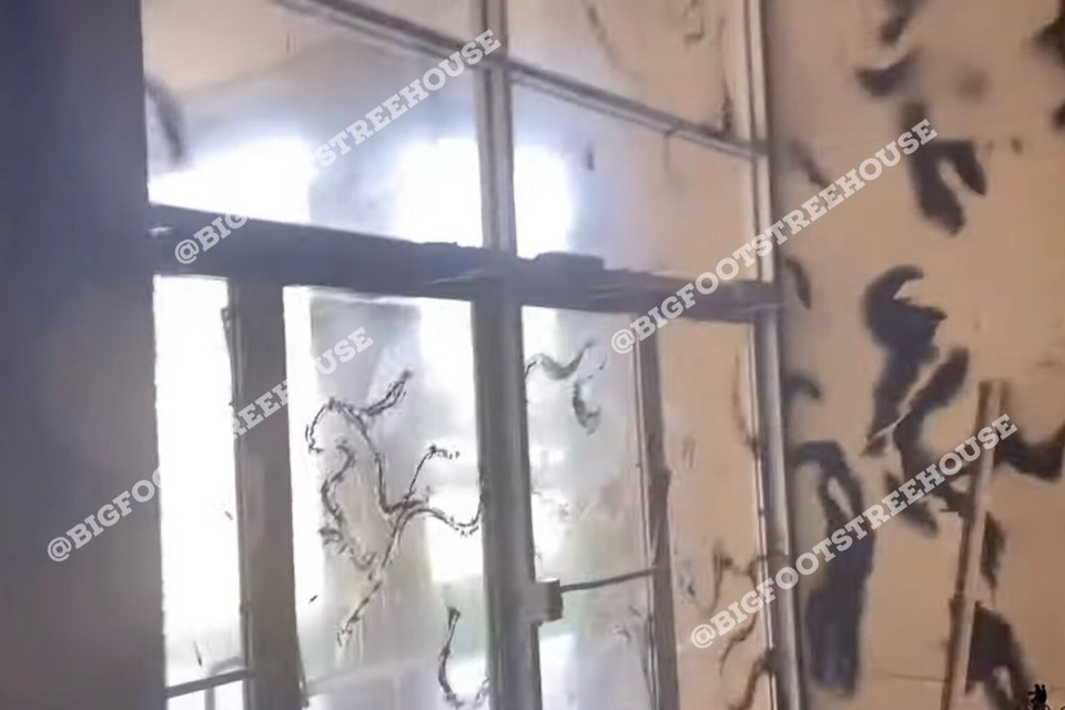 Stranger Things Season 5 Upside Down Tendrils Vine Slime Filming ...