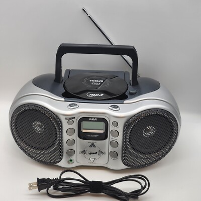 RCA Portable Boombox CD-R/RW MP3 AM/FM Radio Twin Bass Boost RCD160 ...