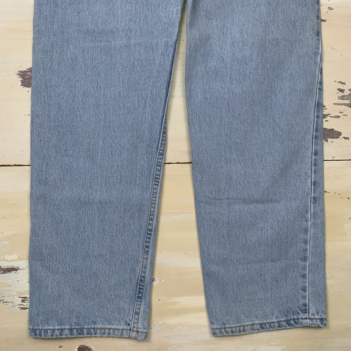 LEVIS 555 - Vtg 90s Straight Relaxed Loose Light Blue Skate LEVIS 555 - Vtg 90s Straight Relaxed Loose Light Blue Skate