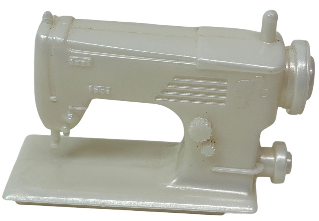 Barbie Fashion Machine